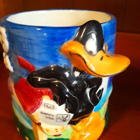 Warner Bros. | Dining | 989 Daffy Duck Coffee Mug | Poshmark